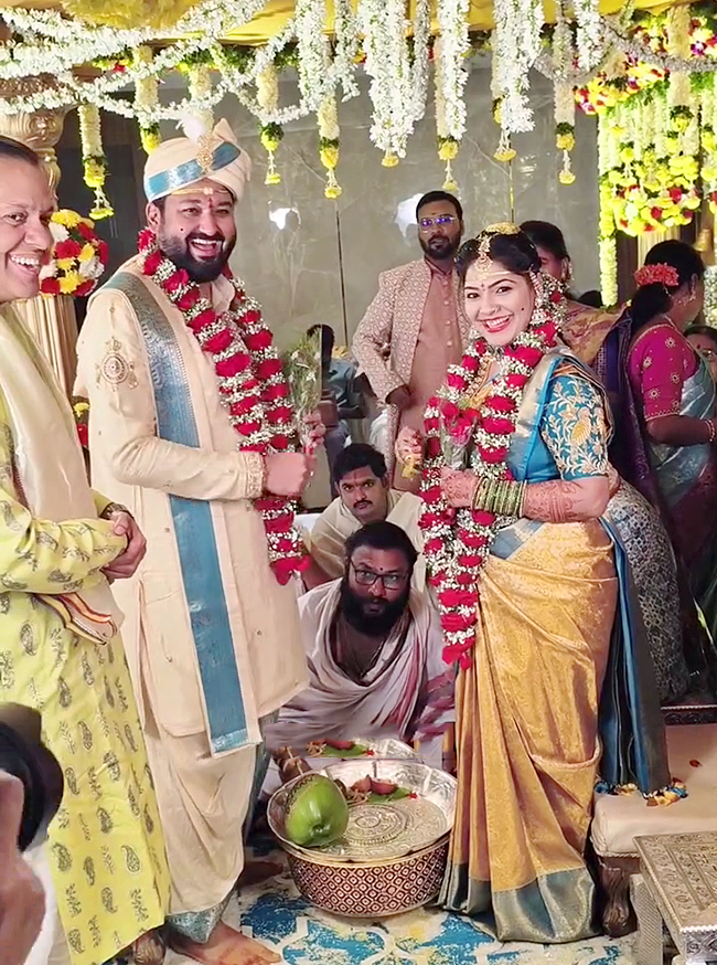 సీరియల్ నటి స్రవంతితో సాయికిరణ్ పెళ్లి..ఫోటోలు వైరల్‌ | TV Actor Sai Kiran and Sravanthi Wedding ...